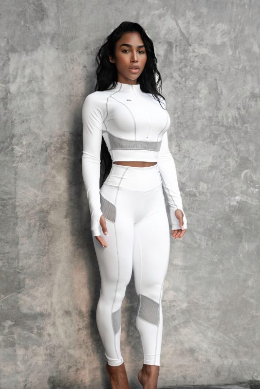 UDIYA TECH Crop Sweater – White – Body Engineers